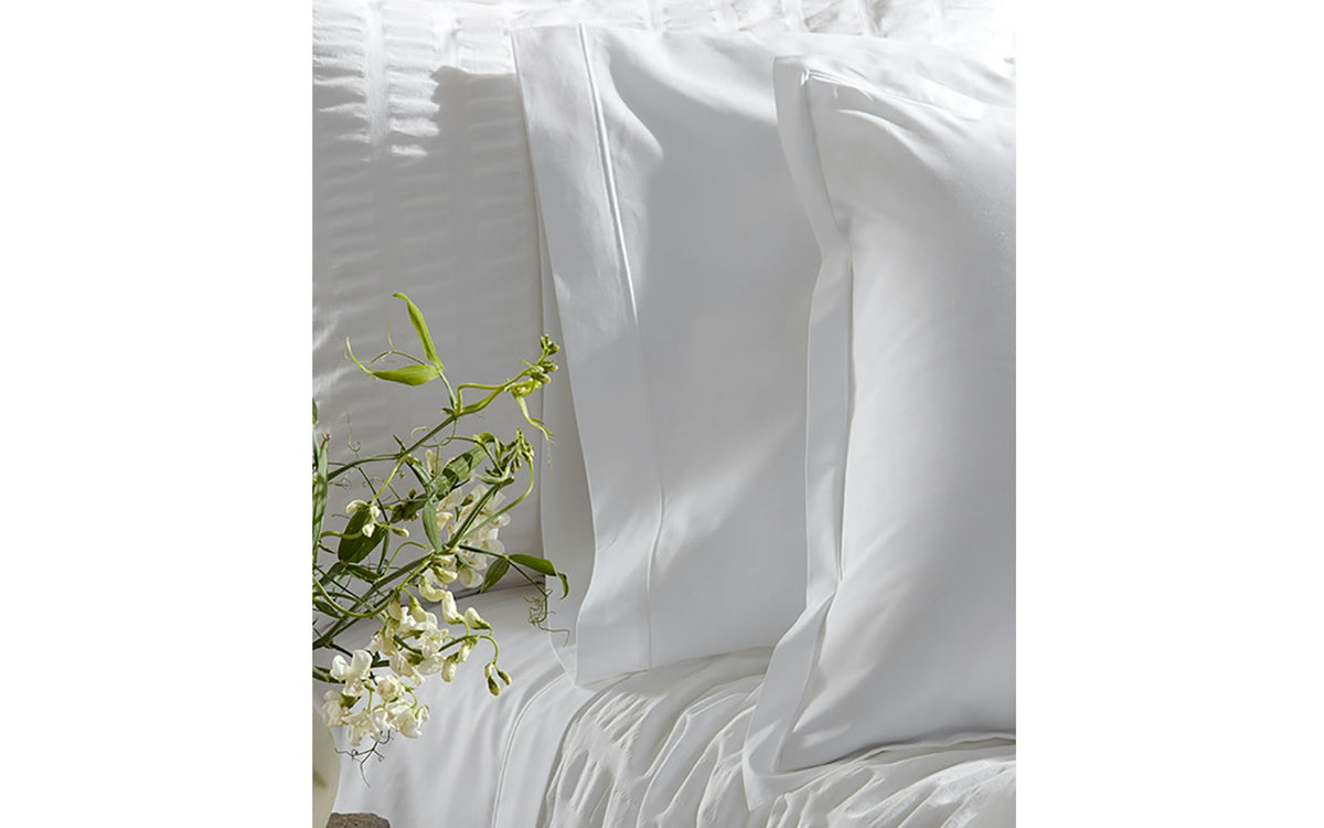 Ceylon Low Profile Fitted Sheet by Matouk | Rafael Interiors
